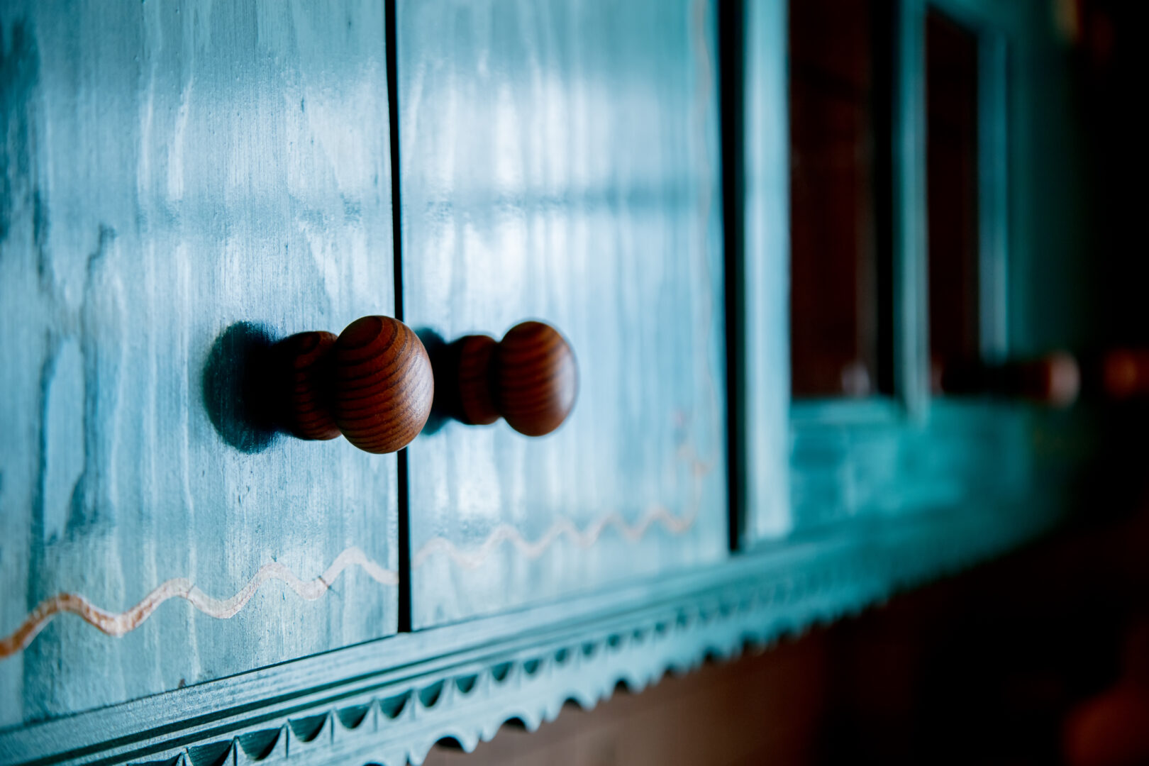 Open-and-Shut Case: Six Types of Cabinet Pulls to Consider for Your ...